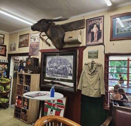 303 Bar & Bistro - Adelaide River Inn Tourist Park