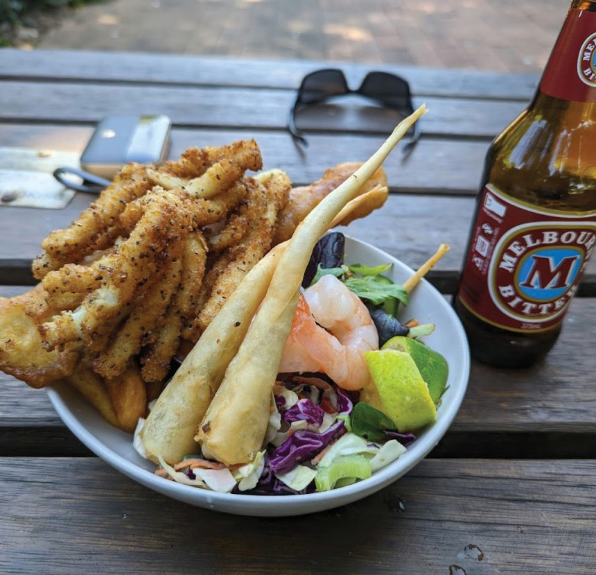 303 Bar & Bistro - Adelaide River Inn Tourist Park